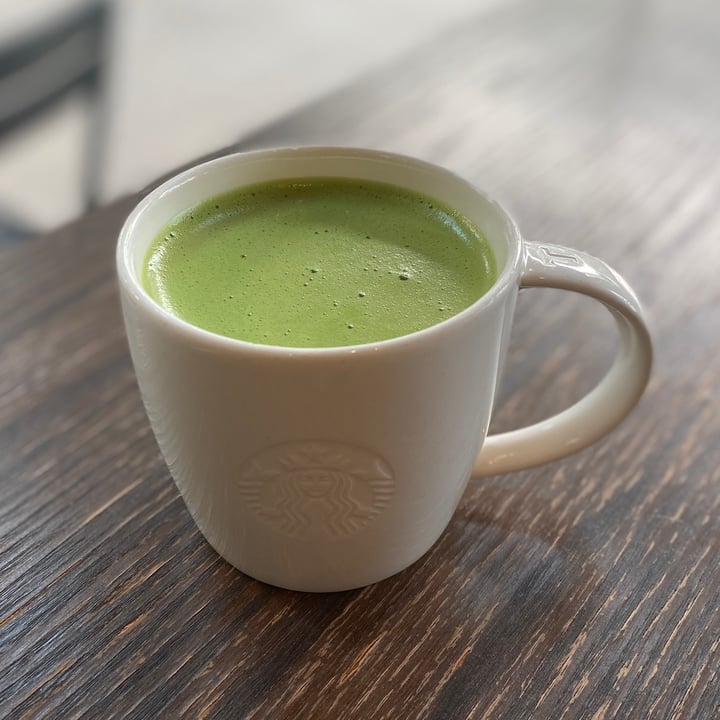 Starbucks Chinatown, Singapore Pure Matcha Latte Review | abillion