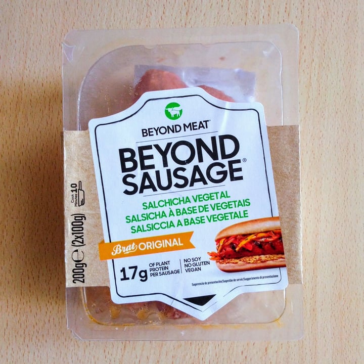 Beyond Meat Beyond Sausage Brat Original Review | abillion