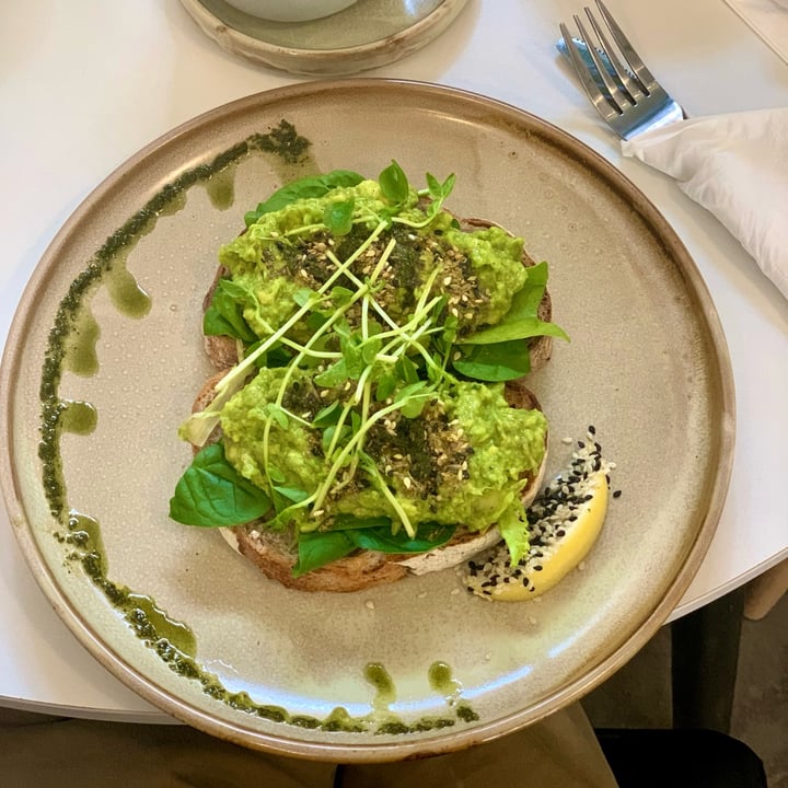 Alto Cafe Sg Bedok, Singapore Avo Smash On Sourdough Review | abillion
