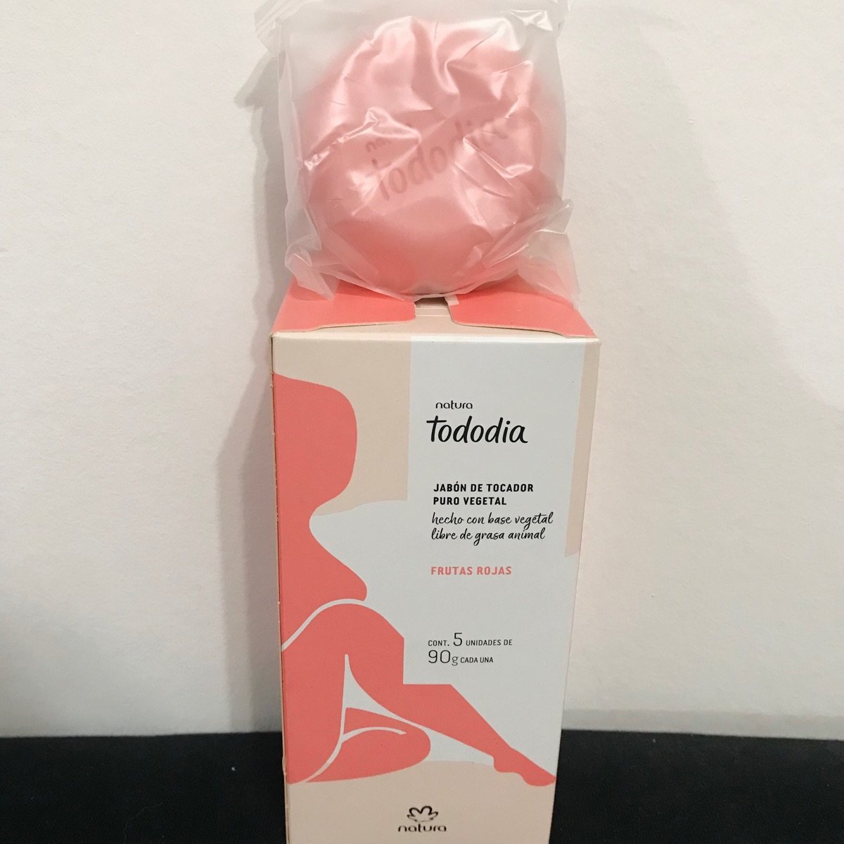 Jabón todo dia frutas rojas from Natura - Vegan Product Reviews ...