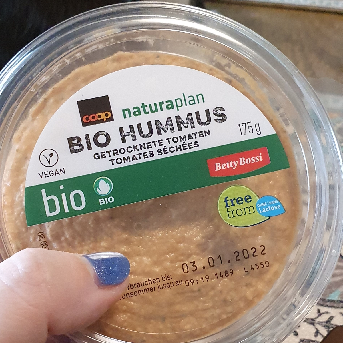 Bio hummus pomodori secchi from Coop - Vegan Product Reviews & Ratings ...