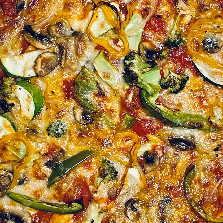 Miyoko's Creamery Liquid Vegan Pizza Mozzarella Review | abillion