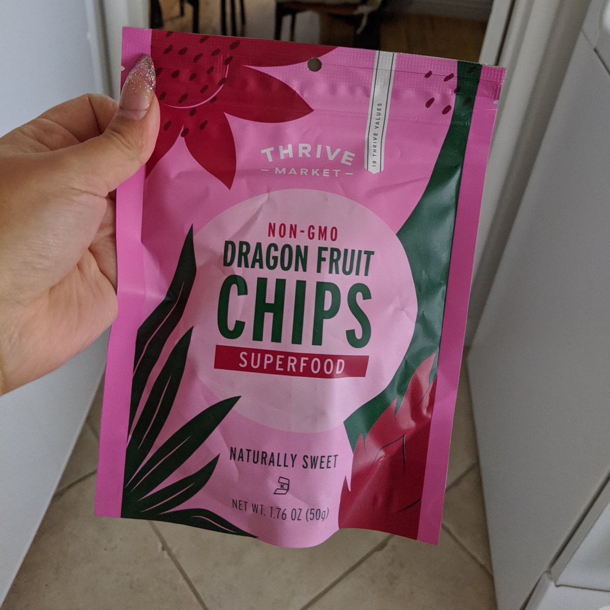Non GMO dragon fruit chips from Thrive Market - Vegan Product Reviews ...