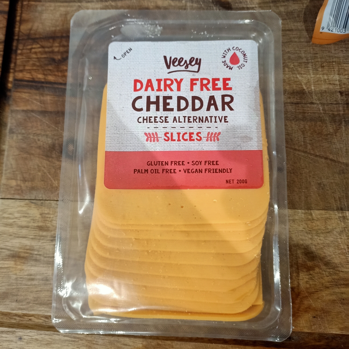 Dairy Free Cheddar Cheese Alternative Slices from Veesey - Vegan ...