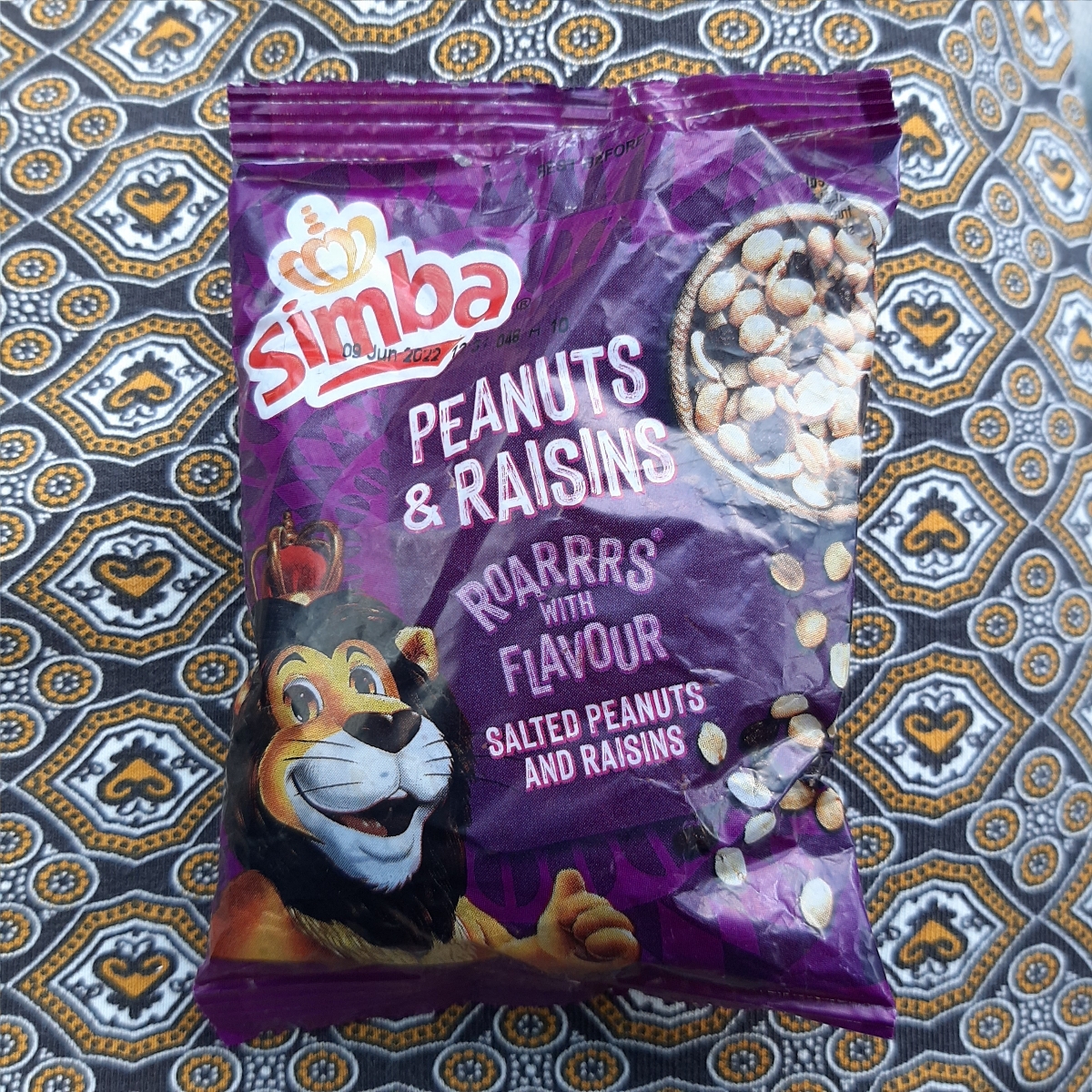 Simba Salted peanuts and raisins Reviews | abillion