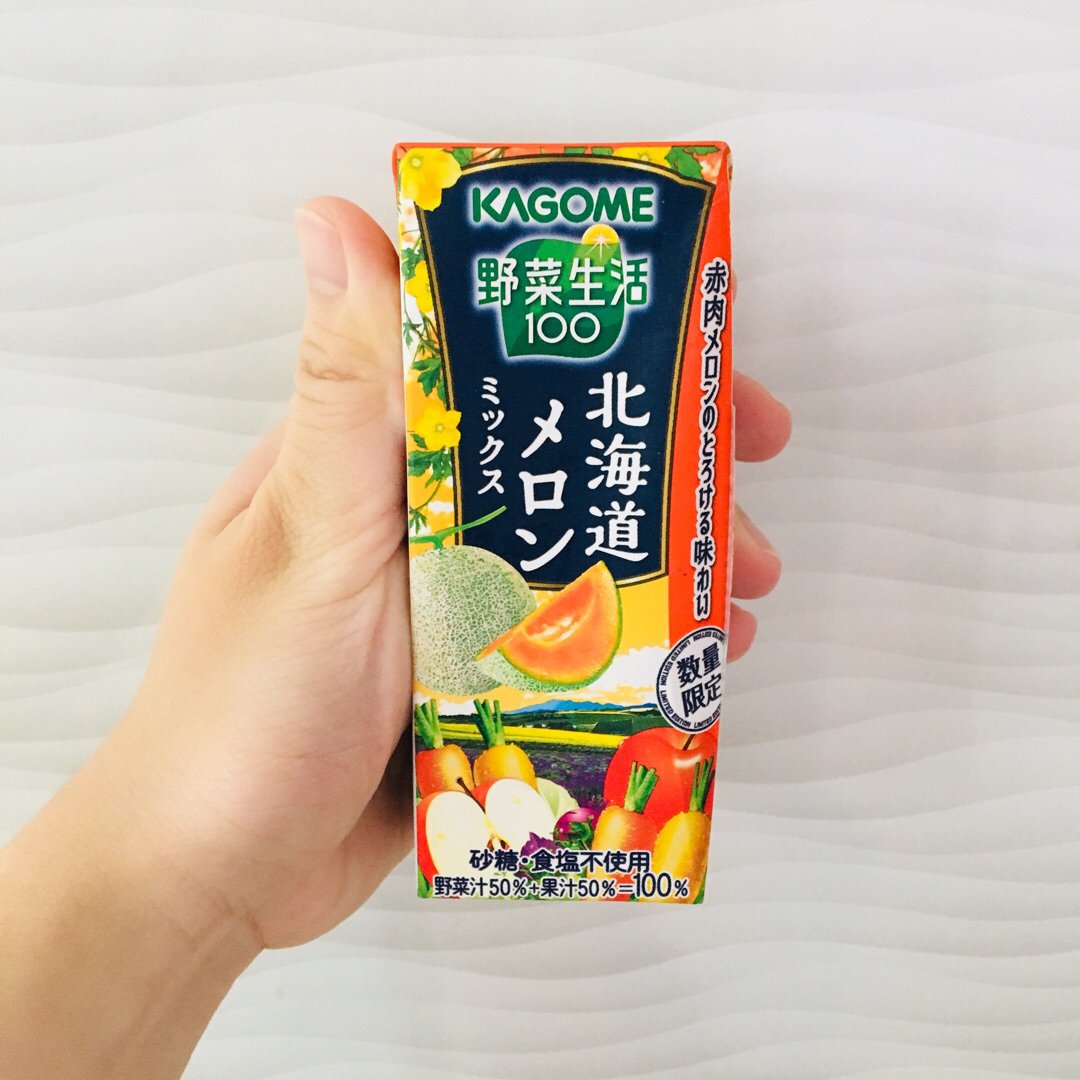 Seasonal Hokkaido Melon Mix Vegetable Juice from Kagome - Vegan Product ...