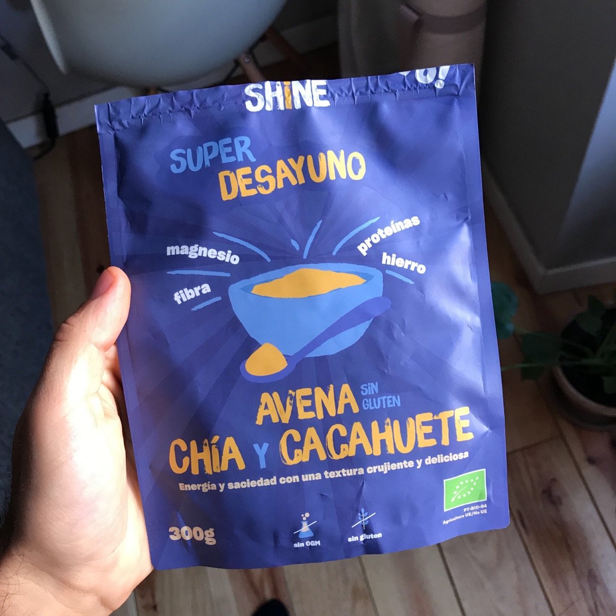 Oats, chia and peanut Super Breakfast from Shine - Vegan Product ...