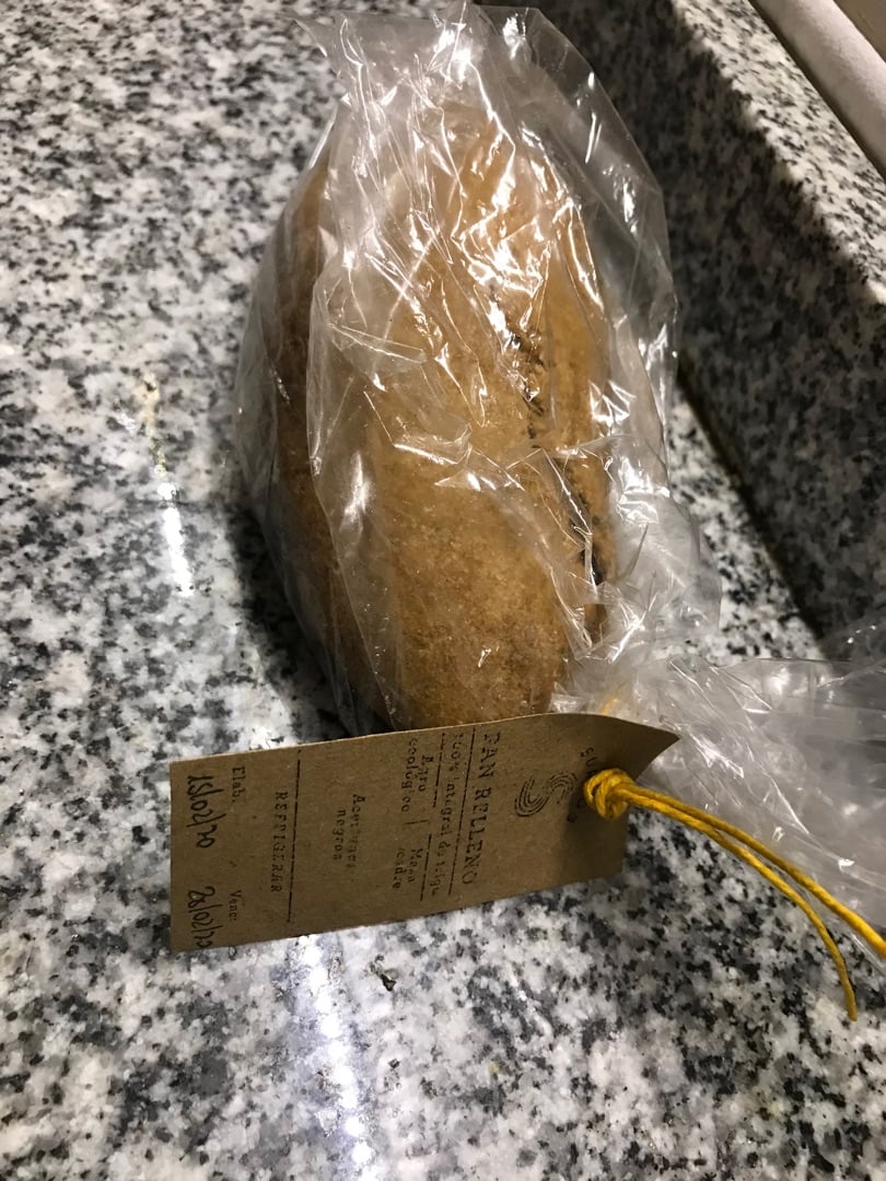 Pan Integral Relleno De Aceitunas Agroecológicas from Surcos - Vegan ...