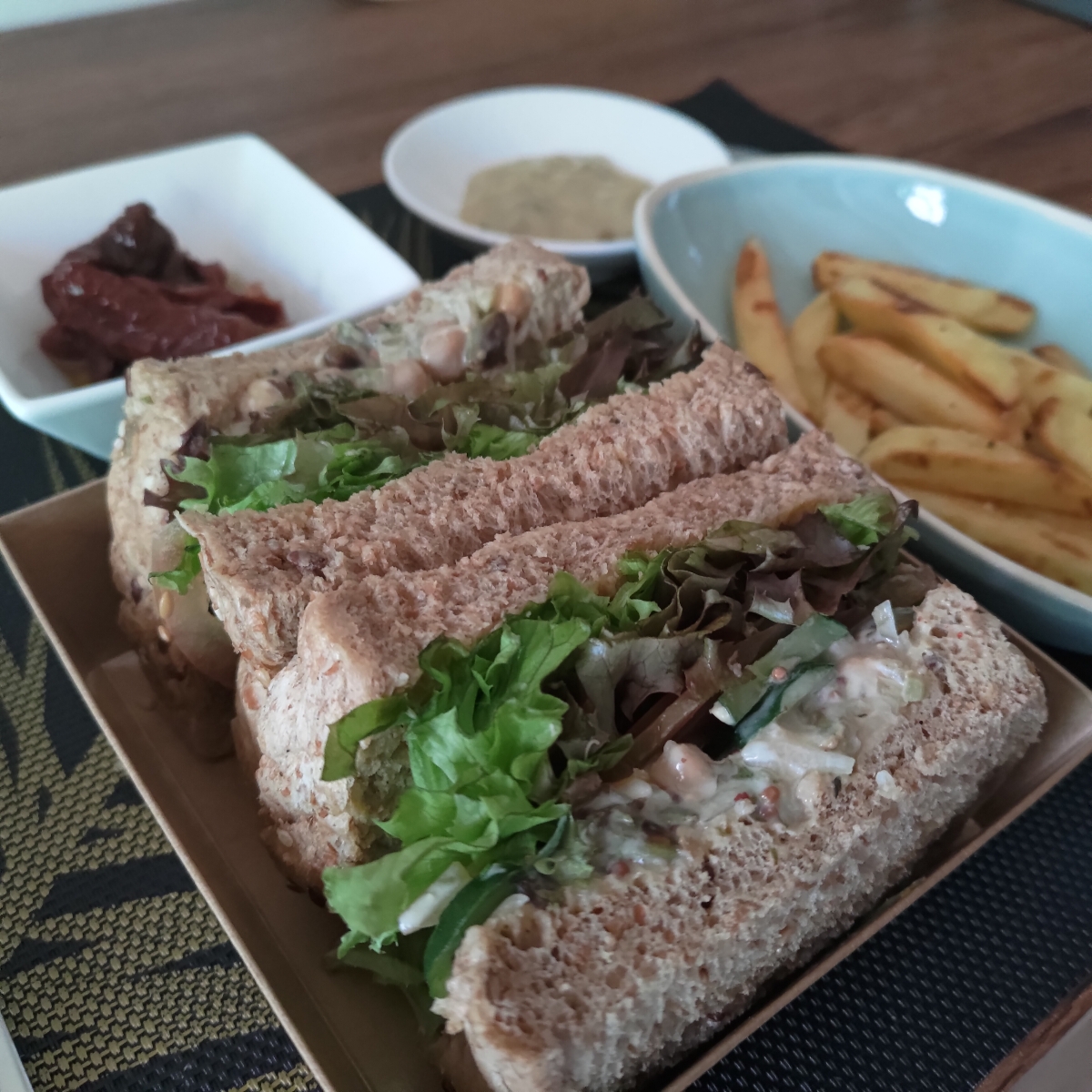 QRA Foods Smashed Chickpea with Salad (Sandwich) Reviews | abillion