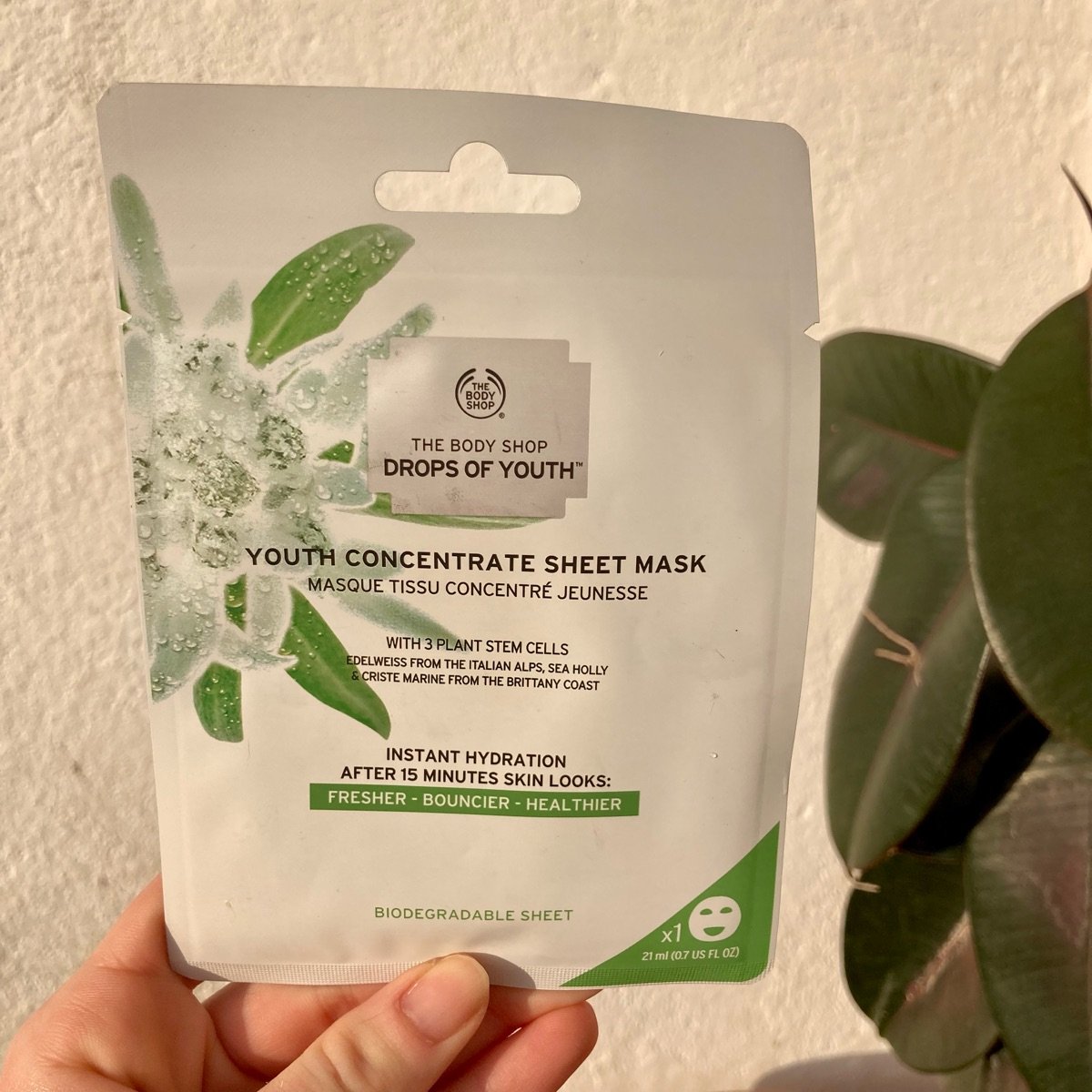 The Body Shop Youth Concentrate Sheet Mask Reviews | abillion