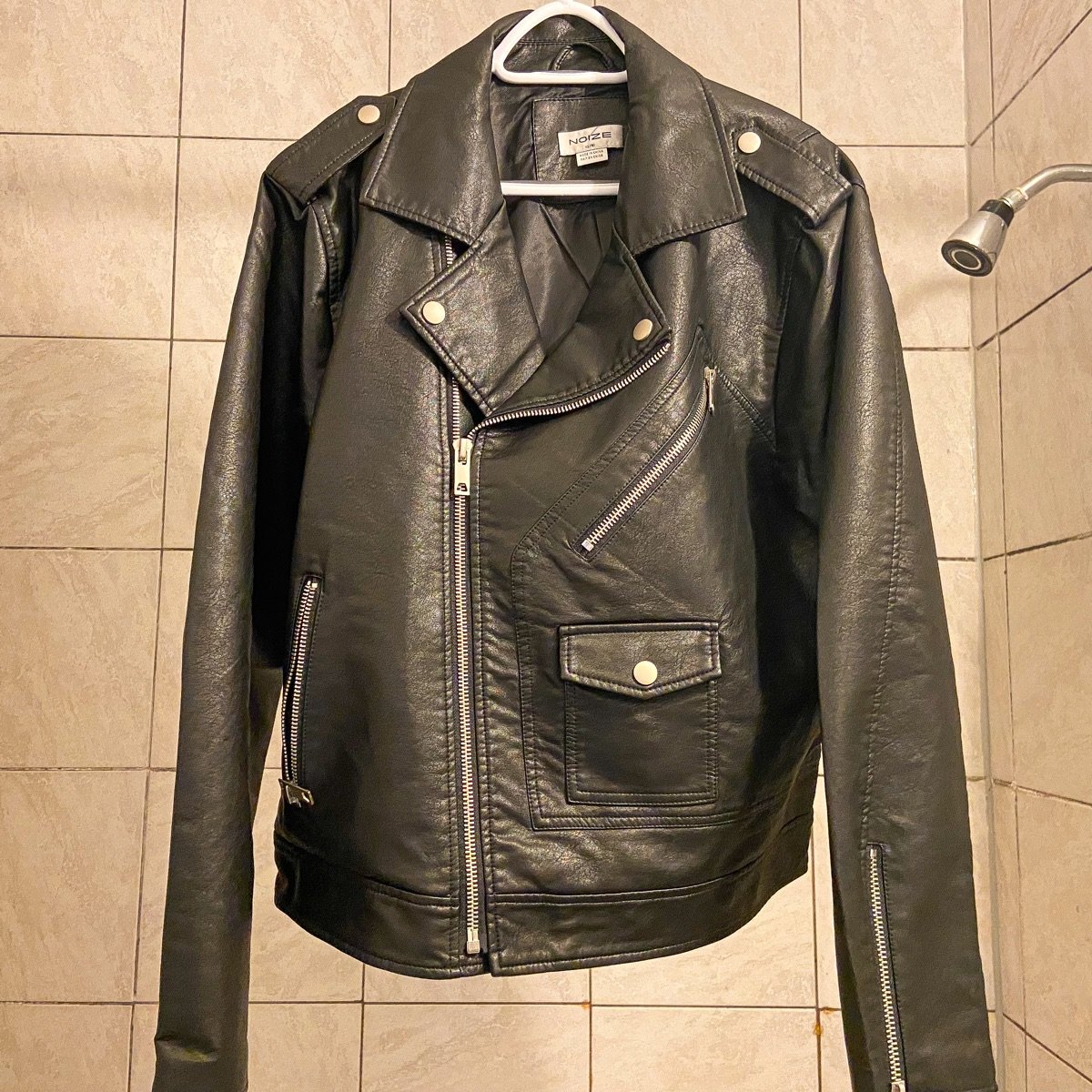 Roy Vegan Leather Jacket from Noize - Vegan Product Reviews & Ratings ...