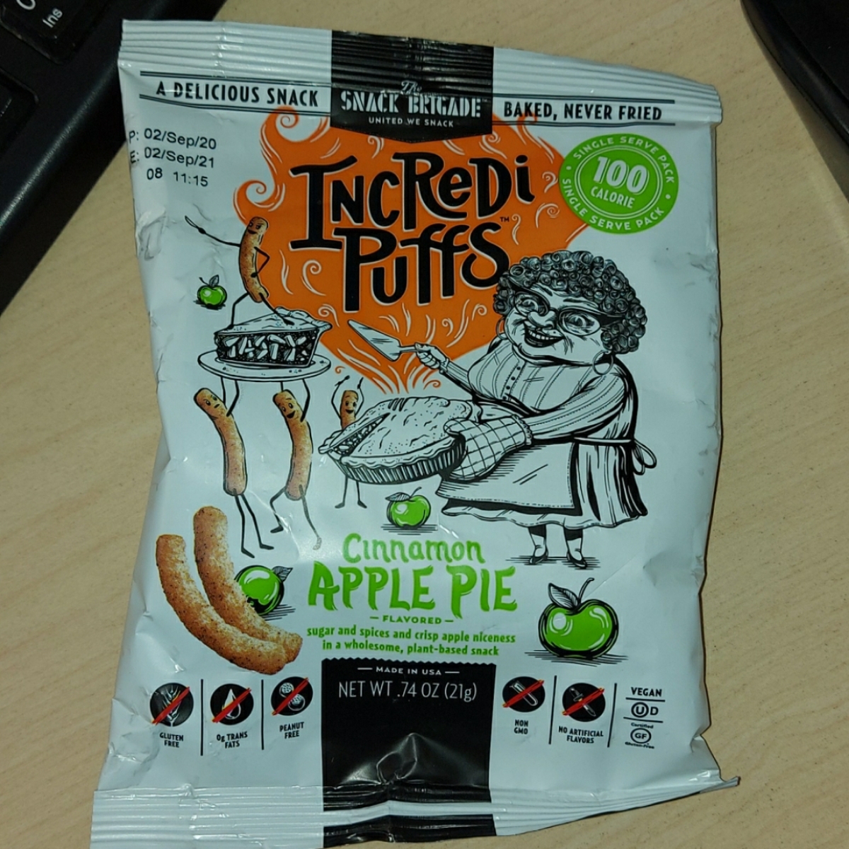 Incredi-Puffs Cinnamon Apple Pie from The Snack Brigade - Vegan Product ...