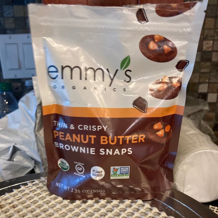 emmy's organics Peanut Butter Brownie Snaps Review | abillion