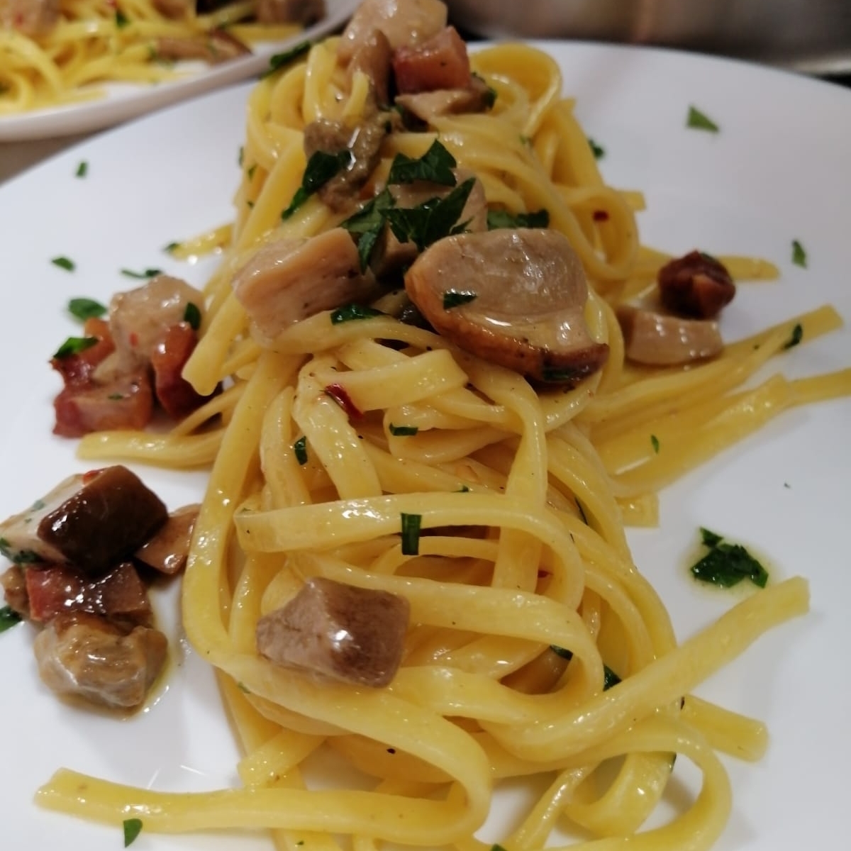 Linguine Ai Porcini at Confusion, Rome - Vegan Dish Reviews & Ratings ...