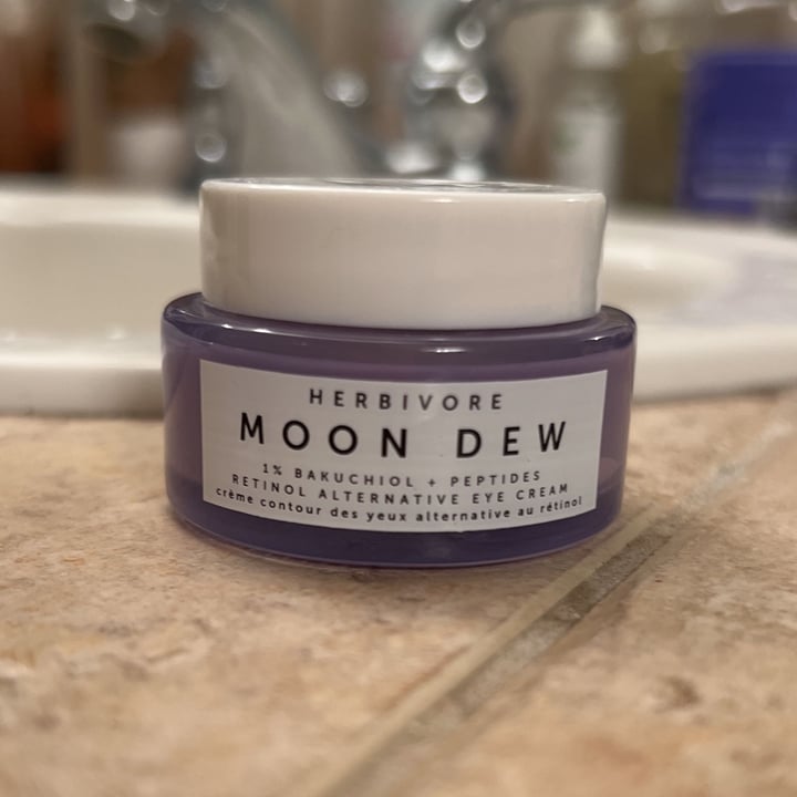 Herbivore Botanicals Moon Dew Review | abillion