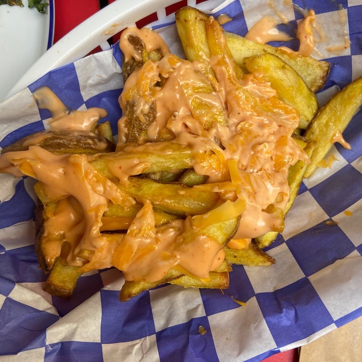 Montana Shop Porto Porto, Portugal Astro Cheese Fries Review | abillion