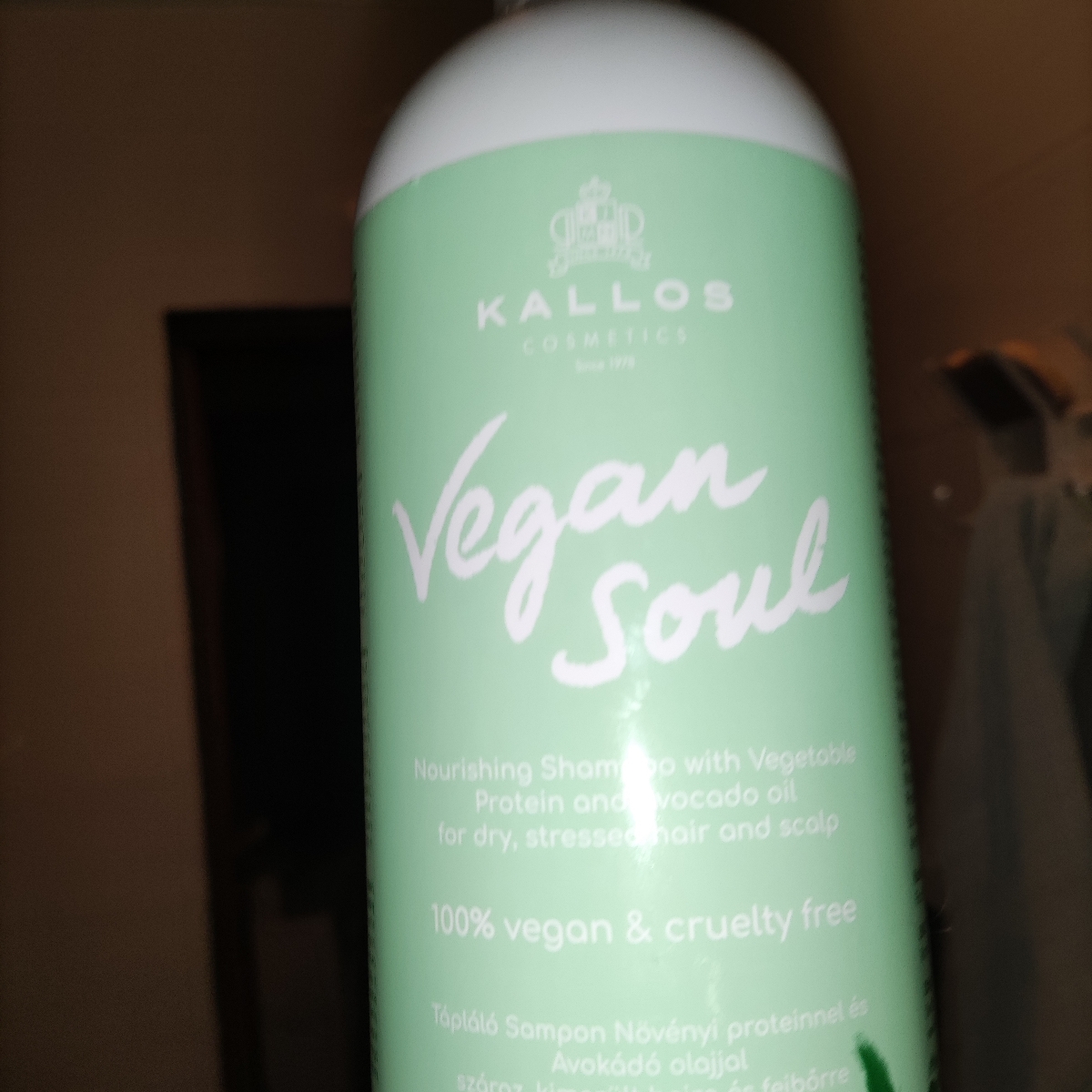 avocado and vegetable protein shampoo from Kallos Cosmetics - Vegan ...