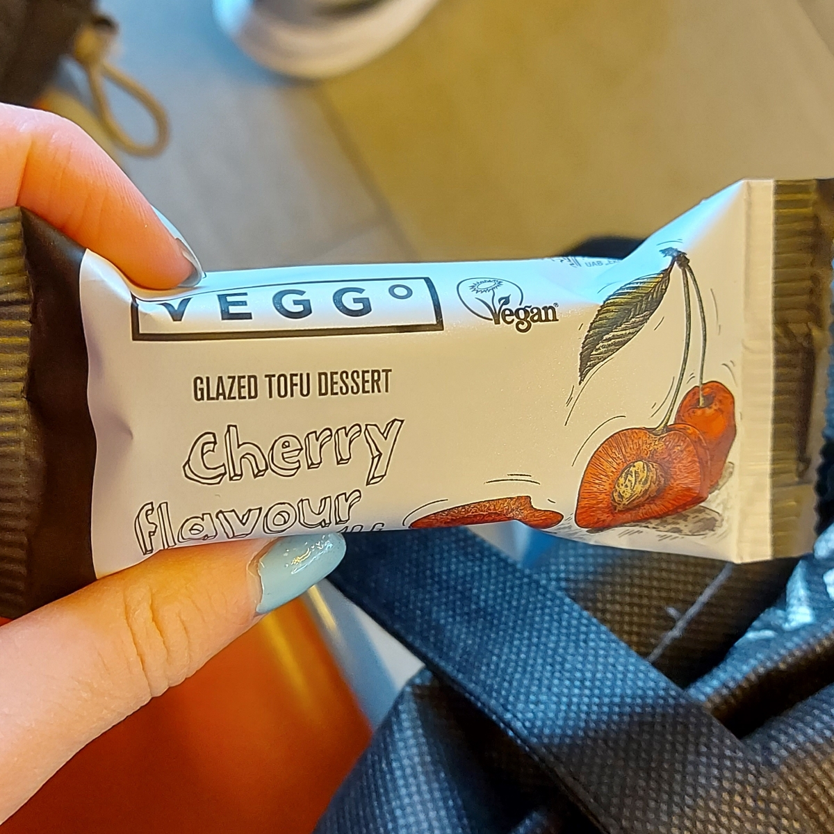 Glazed tofu dessert Cherry from Veggo - Vegan Product Reviews & Ratings | abillion