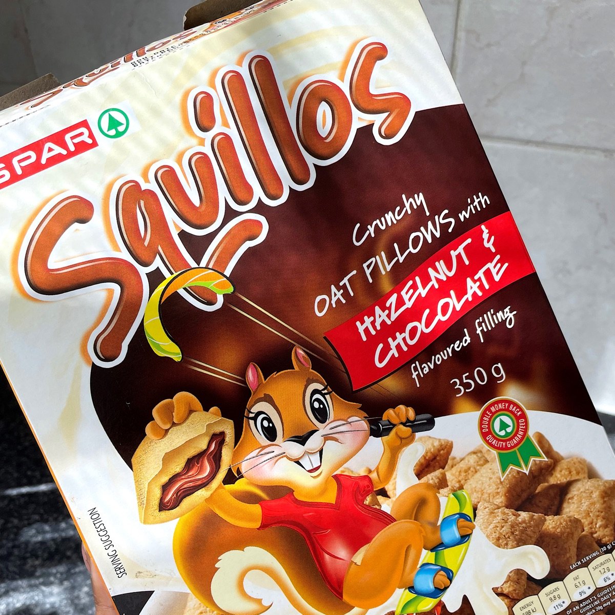 Crunchy Oat Pillows With Hazelnut & Chocolate from Squillos - Vegan ...