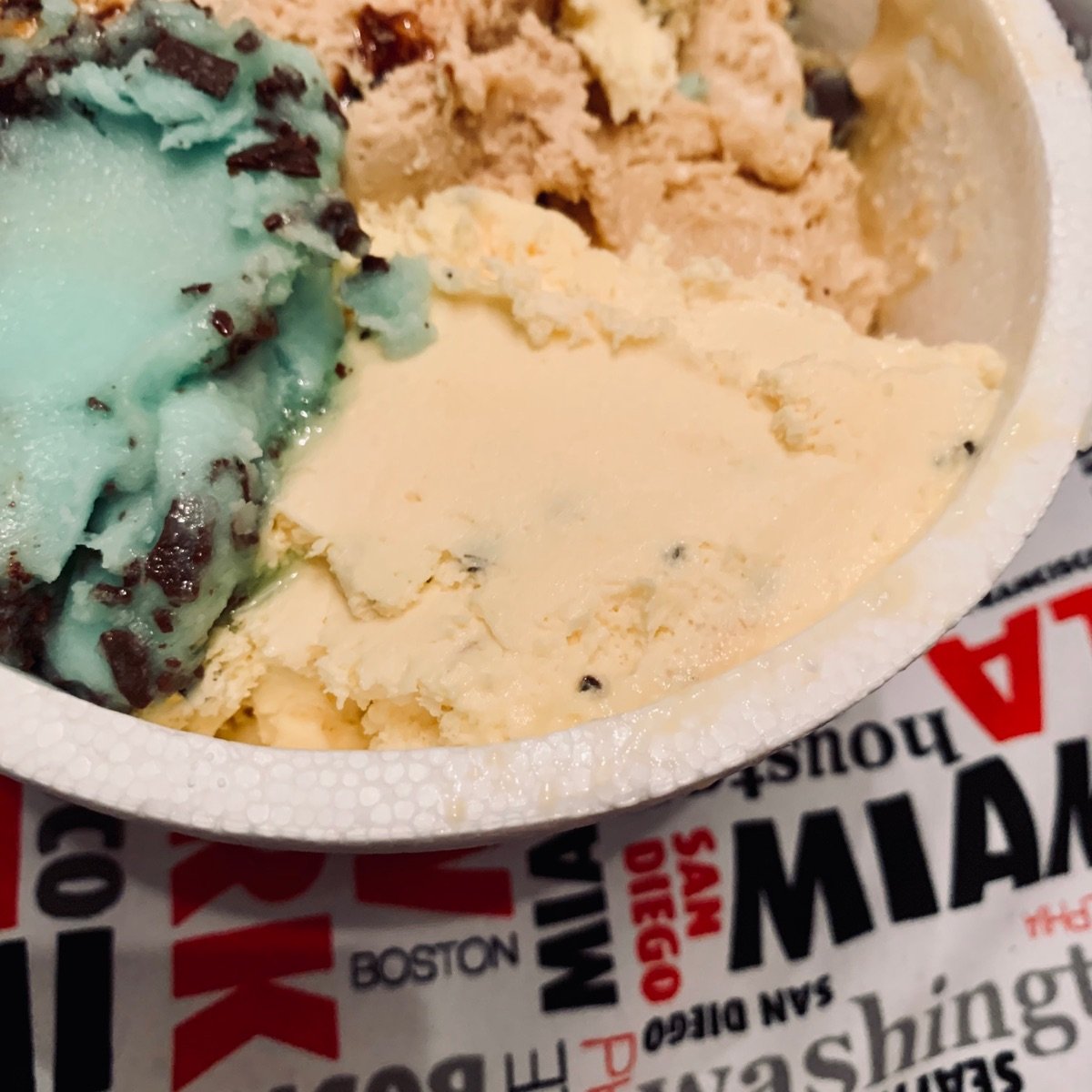 Hekado mousse de maracuya from Patagonia danuë - Vegan Product Reviews ...