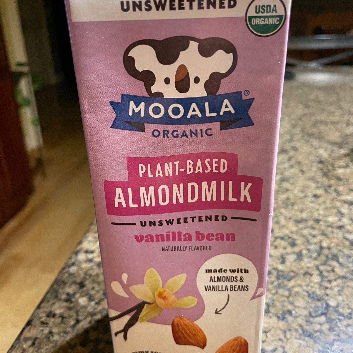 Plant-based almond milk unsweetened vanilla bean from Mooala - Vegan Product Reviews & Ratings ...