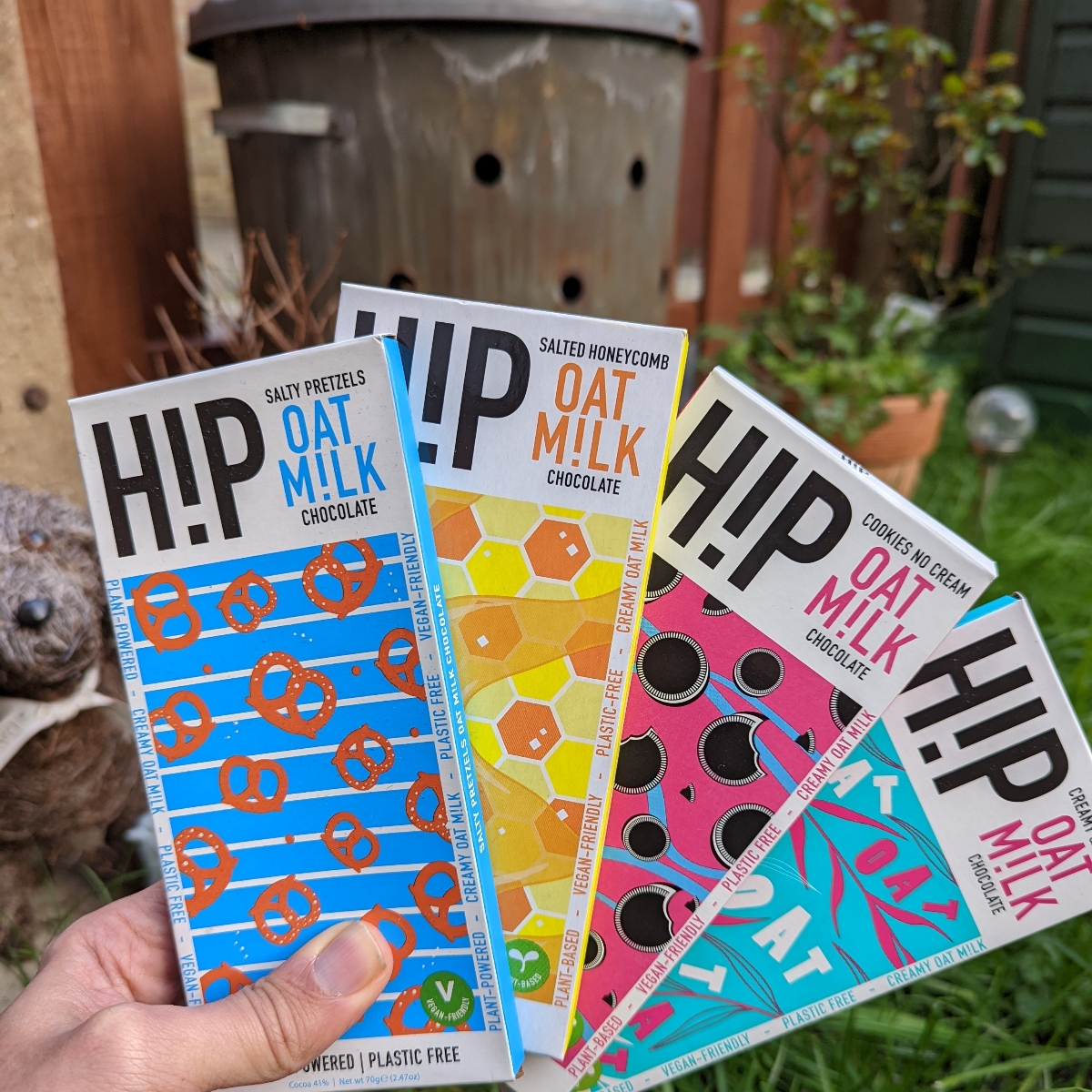 HIP (H!P) H!P cookies no cream oat milk chocolate Reviews | abillion