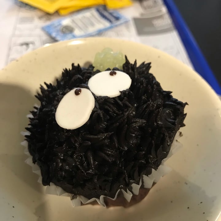 AO KUMA CAFE Palermo, Argentina Cupcake de chocolate "Susuwatari ...