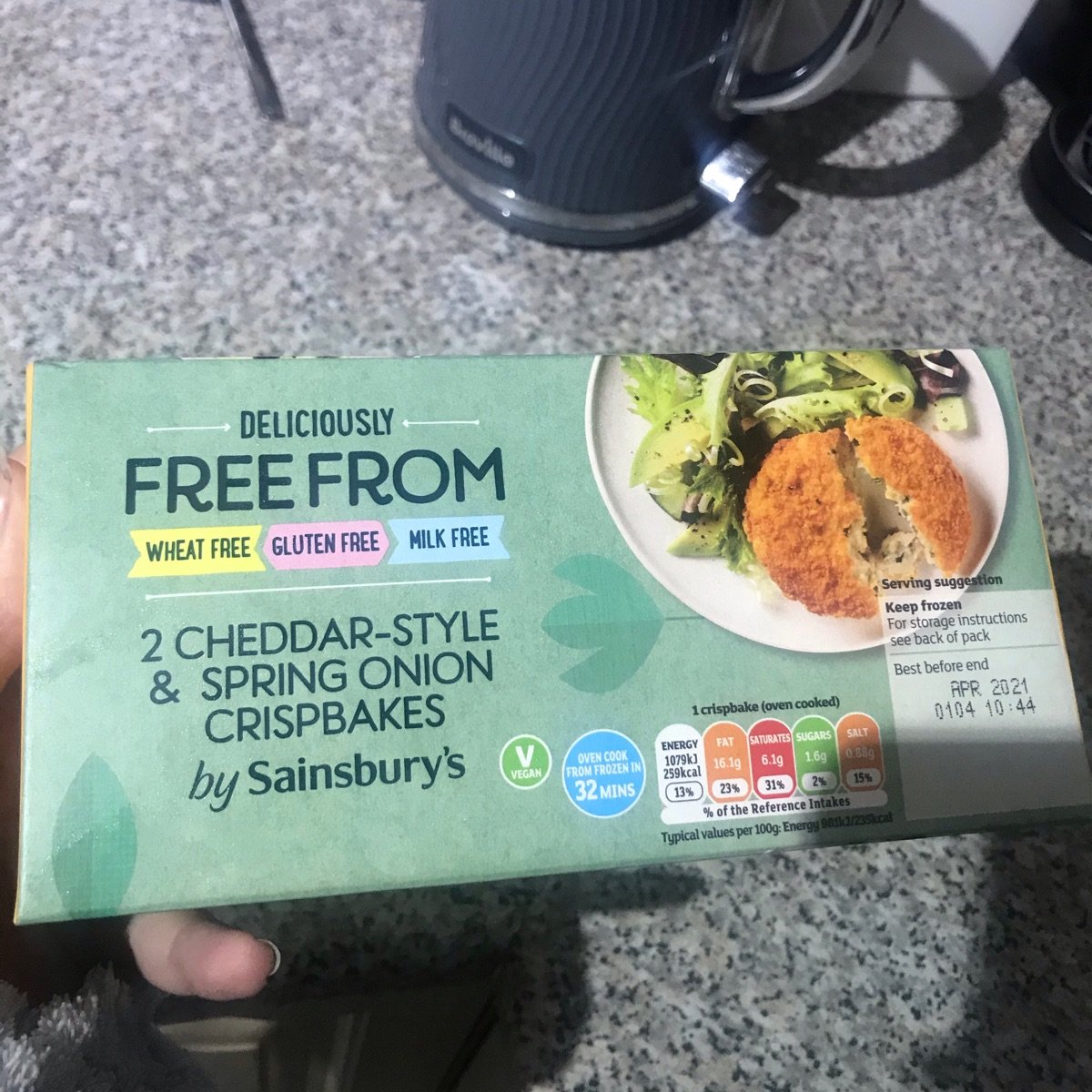 Cheddar-style & Spring Onion Crispbakes from Sainsbury's - Vegan ...