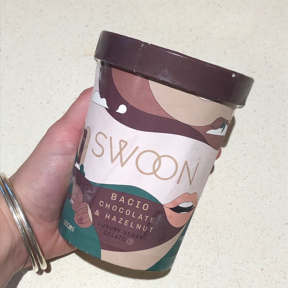 Bacio Chocolate & Hazelnut Luxury Vegan Gelato from Swoon - Vegan ...