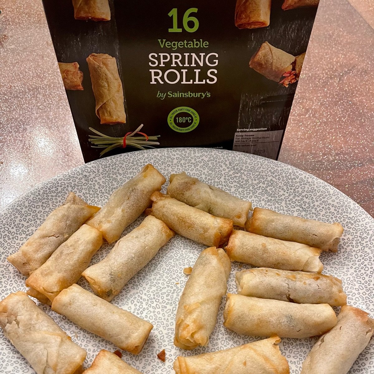 16 Vegetable Spring Rolls at Sainsbury's - Review by @familywanderful ...