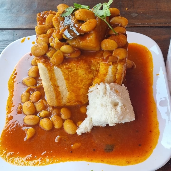 Chowz Authentic Durban Experience Lone Hill, Johannesburg, South Africa ...