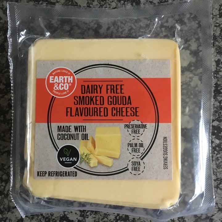 Earth & Co Dairy Free Smoked Gouda Flavoured Cheese Review | abillion