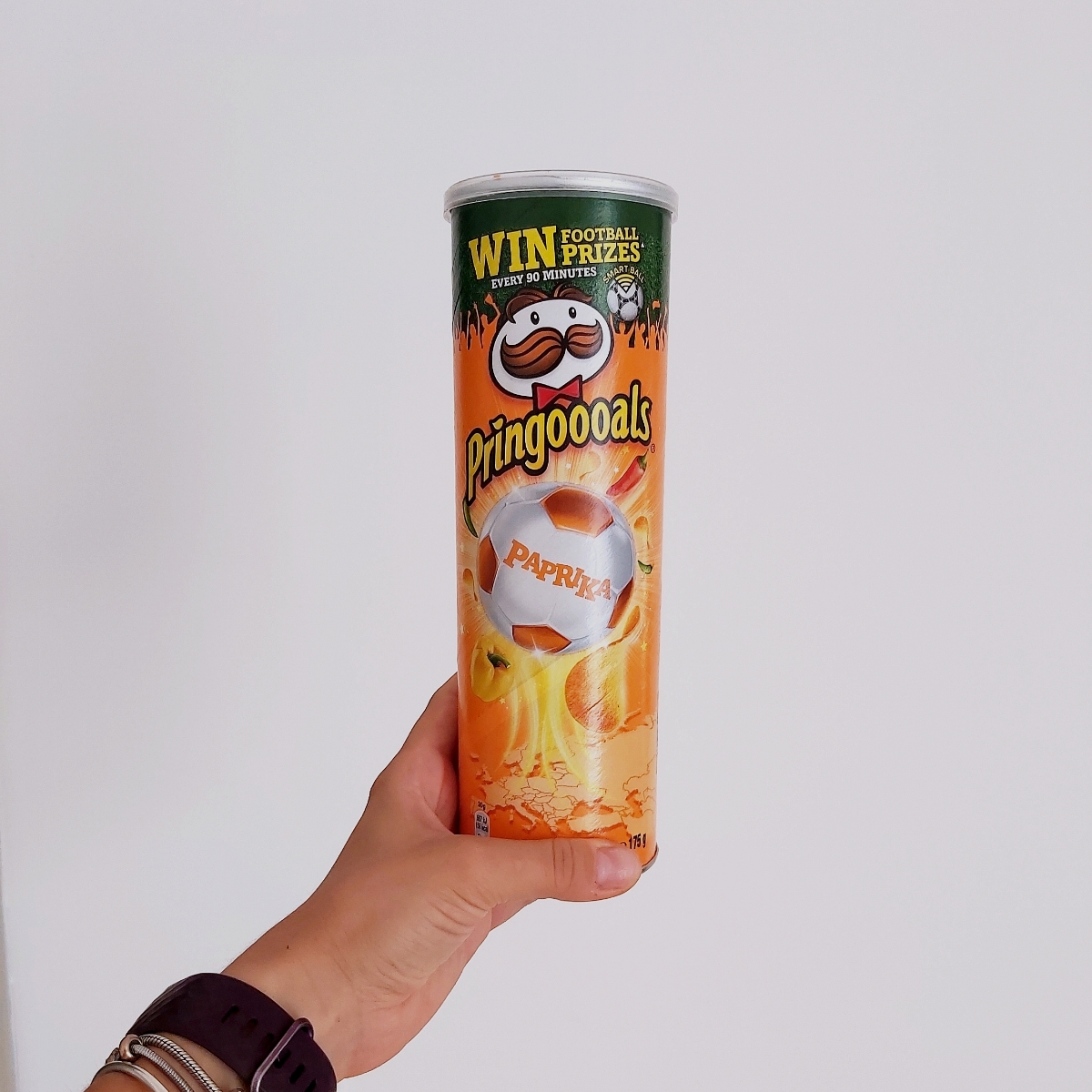 Paprika Pringles from Pringles - Vegan Product Reviews & Ratings | abillion