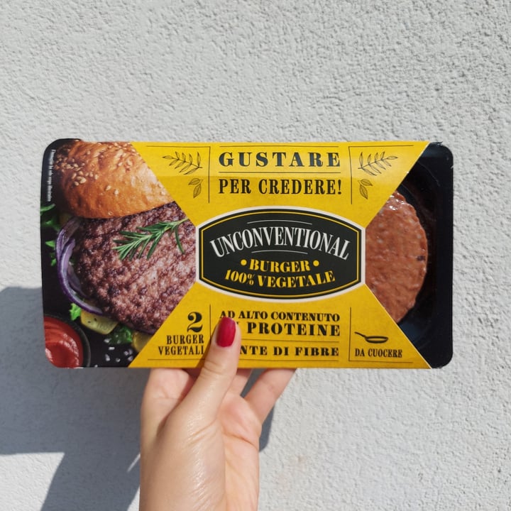 Unconventional Burger Vegetale Classico - Classic Burger Review | abillion