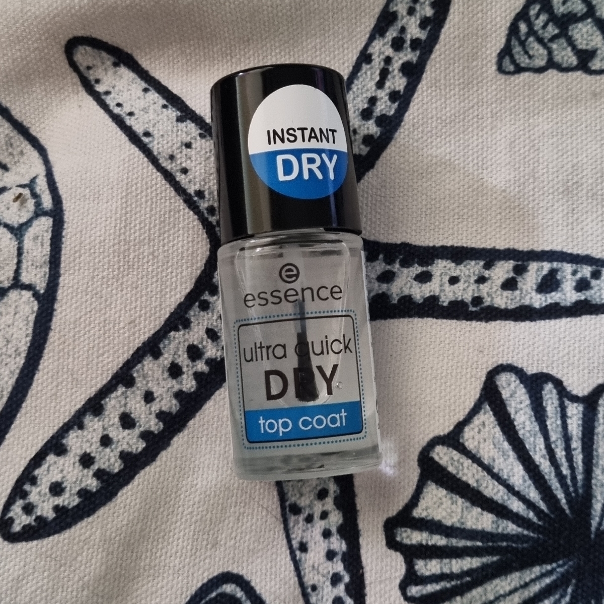 Essence Ultra quick dry top coat Reviews | abillion