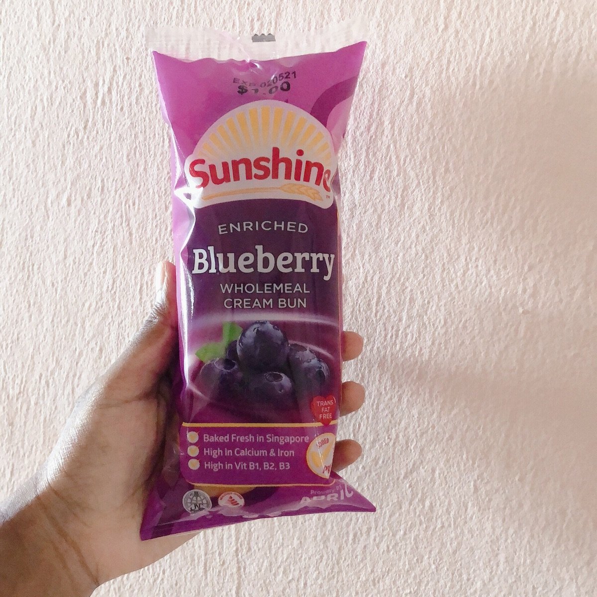 Blueberry cream bun from Sunshine Bakeries - Vegan Product Reviews ...