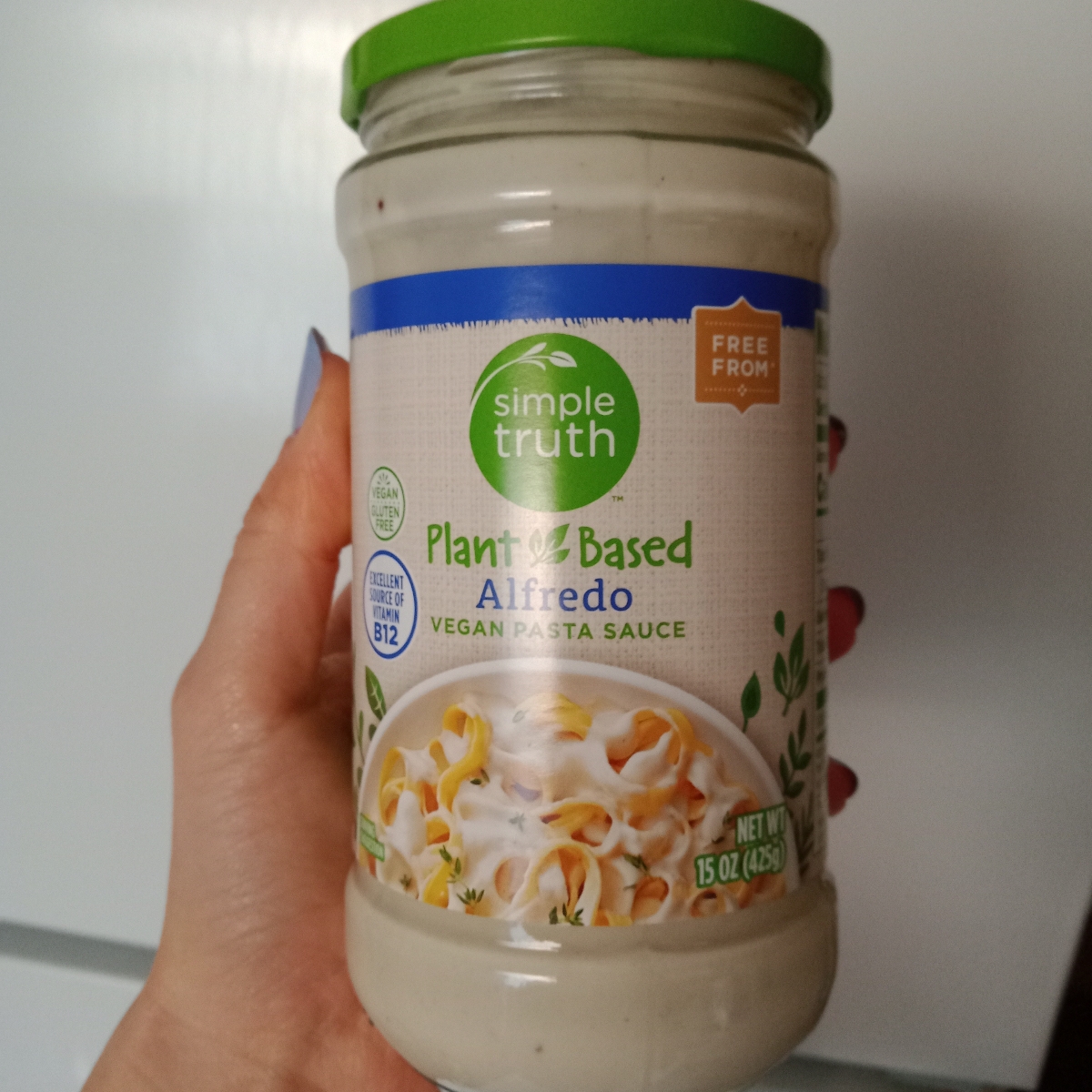 Plant Based Alfredo Vegan Pasta Sauce from Simple Truth - Vegan Product ...