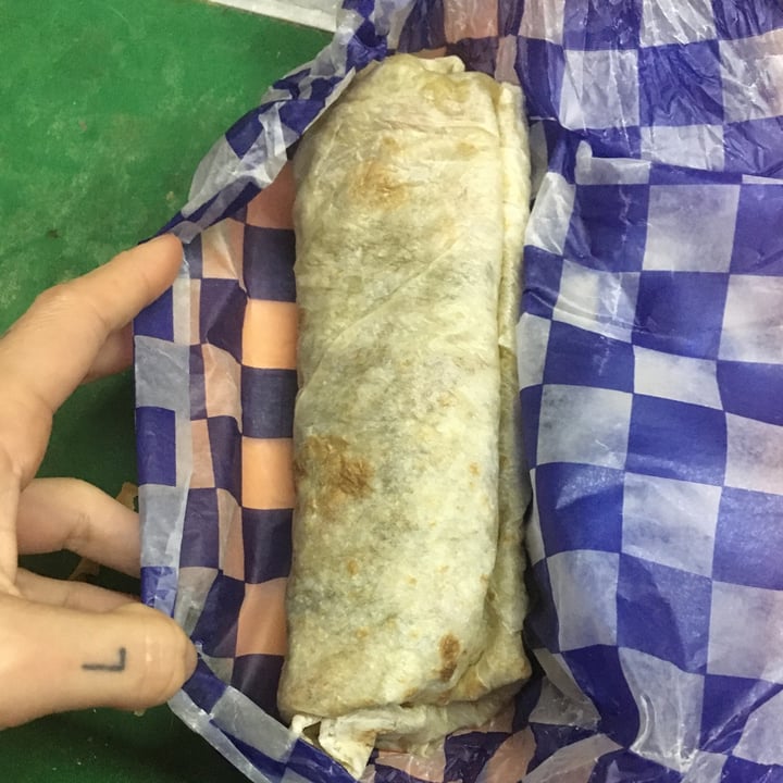 LA BURRERIA San Telmo, Argentina Burrito con relleno Veggie Review ...