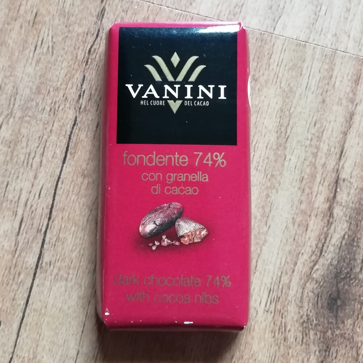 Fondente 74% Con Granella di Cacao Mini from Vanini - Vegan Product ...