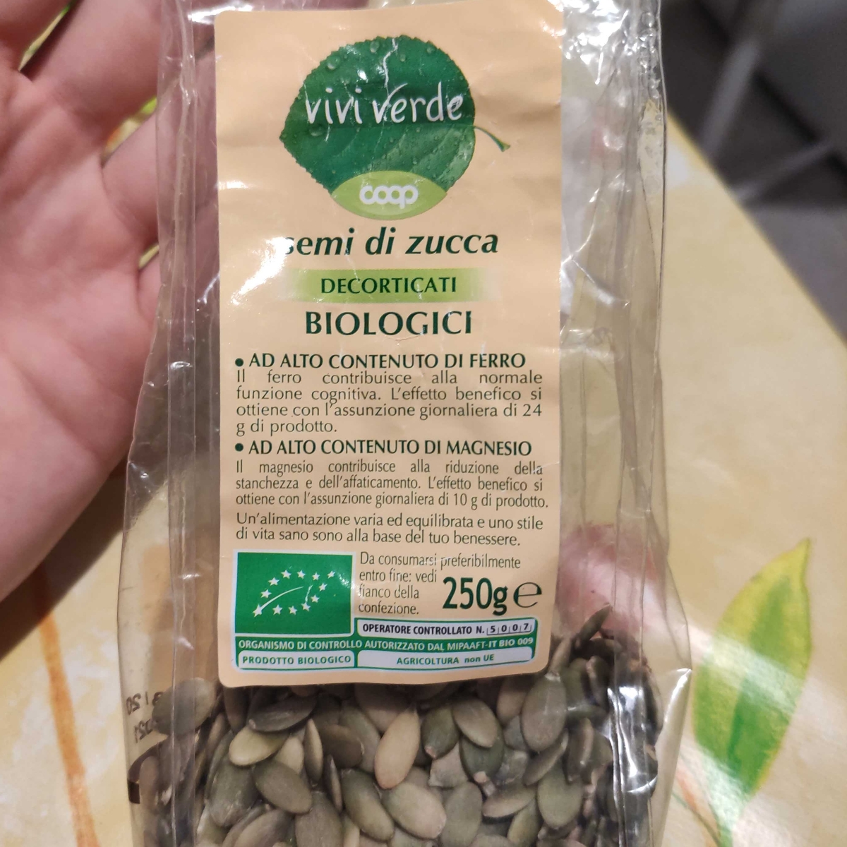 Semi di zucca biologici from Vivi Verde Coop - Vegan Product Reviews & Ratings | abillion