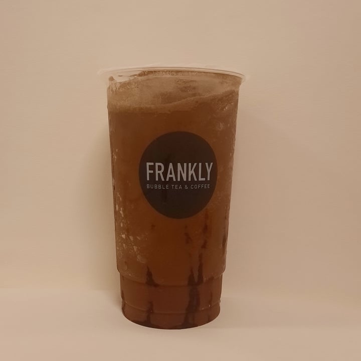Frankly Bubble Tea & Coffee Bologna, Italy Caffè Mocha Frappè Review ...