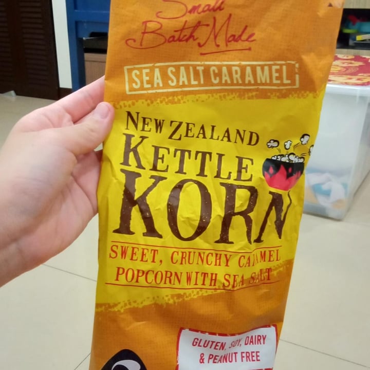 Kettle Korn Caramel Popcorn Review | abillion