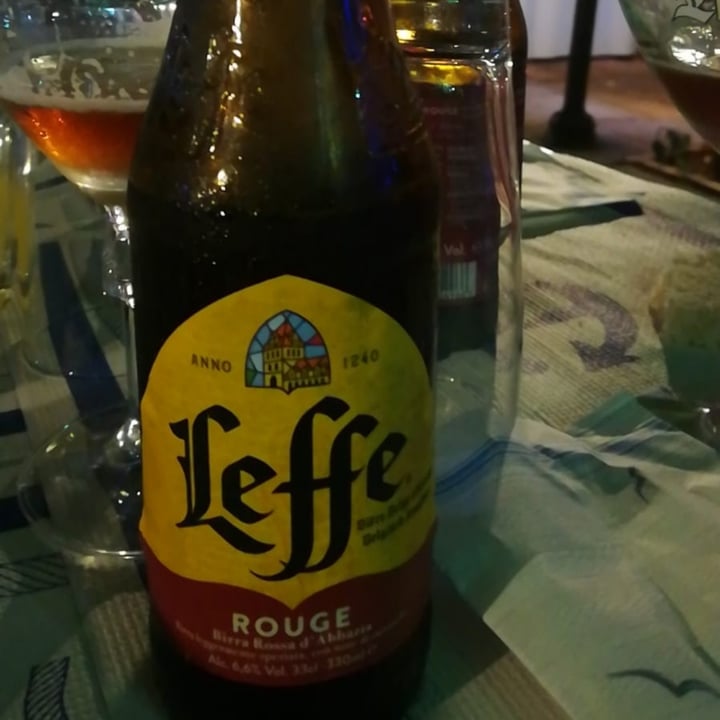 Leffe Rossa Review | abillion