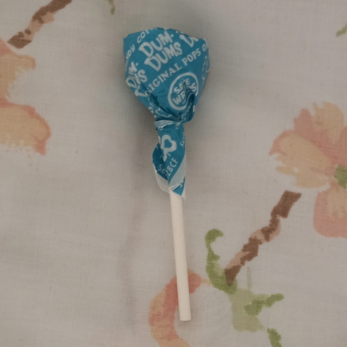 Cotton Candy Lollipop from Dum-Dums - Vegan Product Reviews & Ratings ...