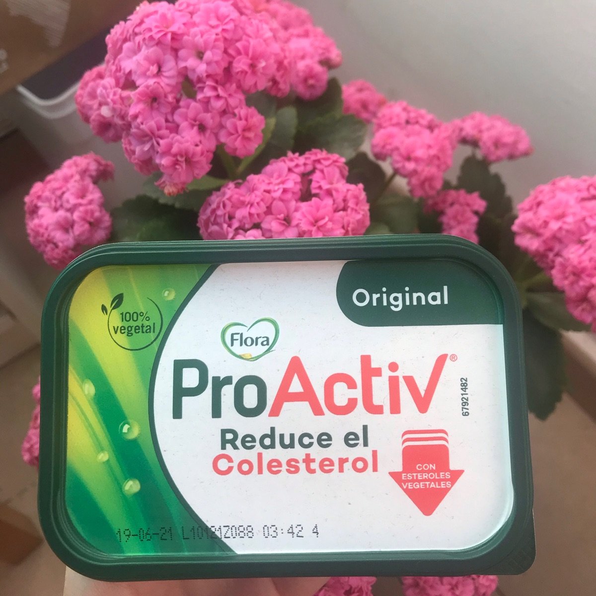 Flora ProActiv Buttery taste from ProActiv - Vegan Product Reviews & Ratings | abillion