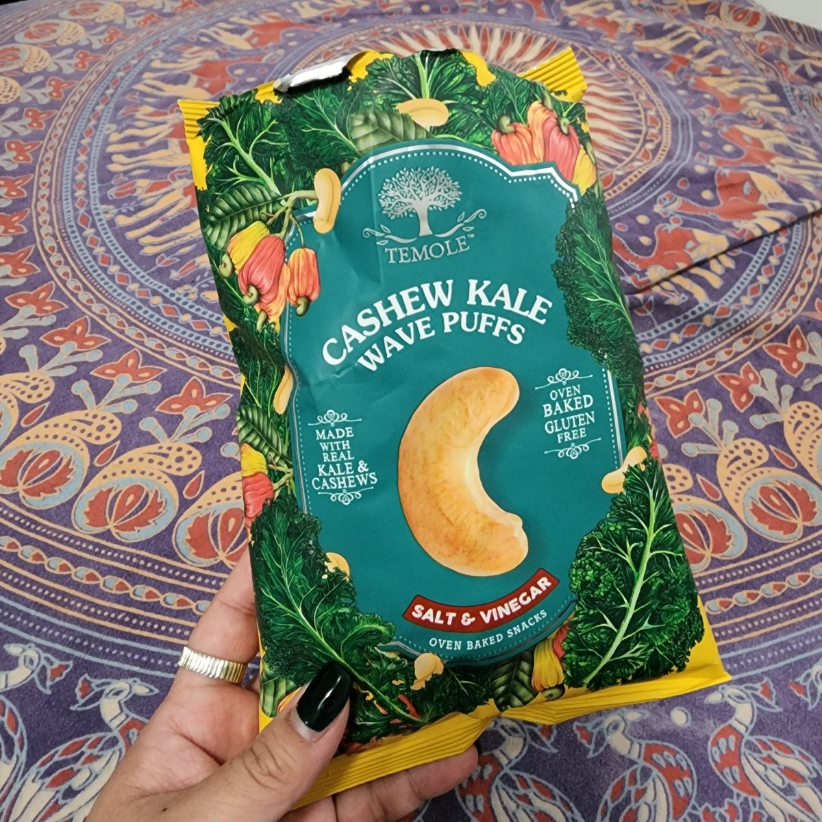 Cashew Kale Wave Puffs from Temole - Vegan Product Reviews & Ratings ...