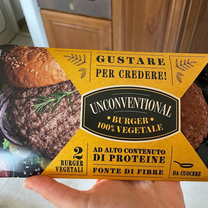 Unconventional Burger Vegetale Classico - Classic Burger Review | abillion