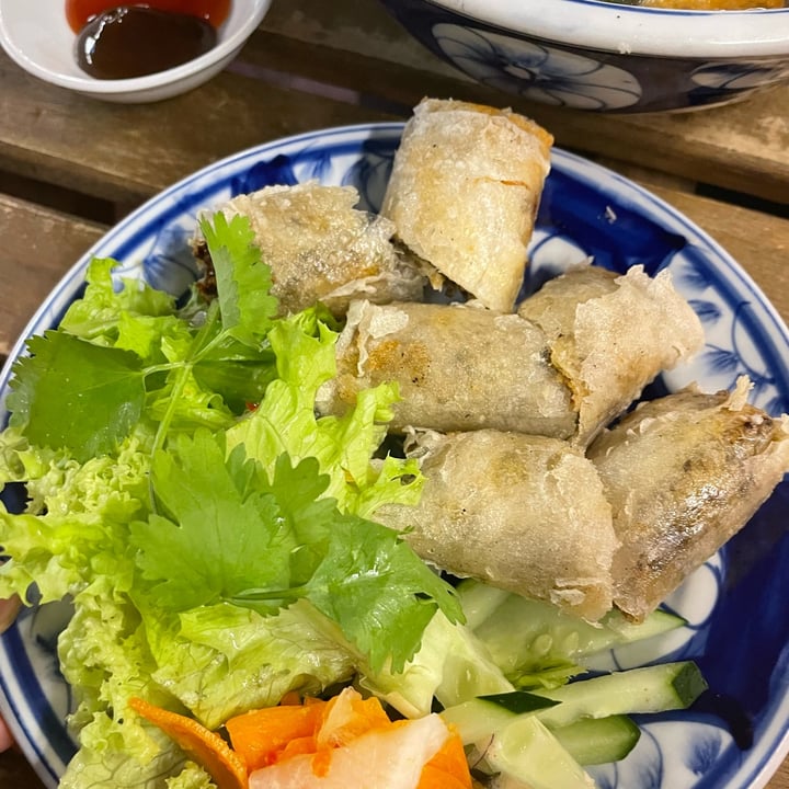 Co Chung Singapore River, Singapore crispy vegetable spring rolls ...