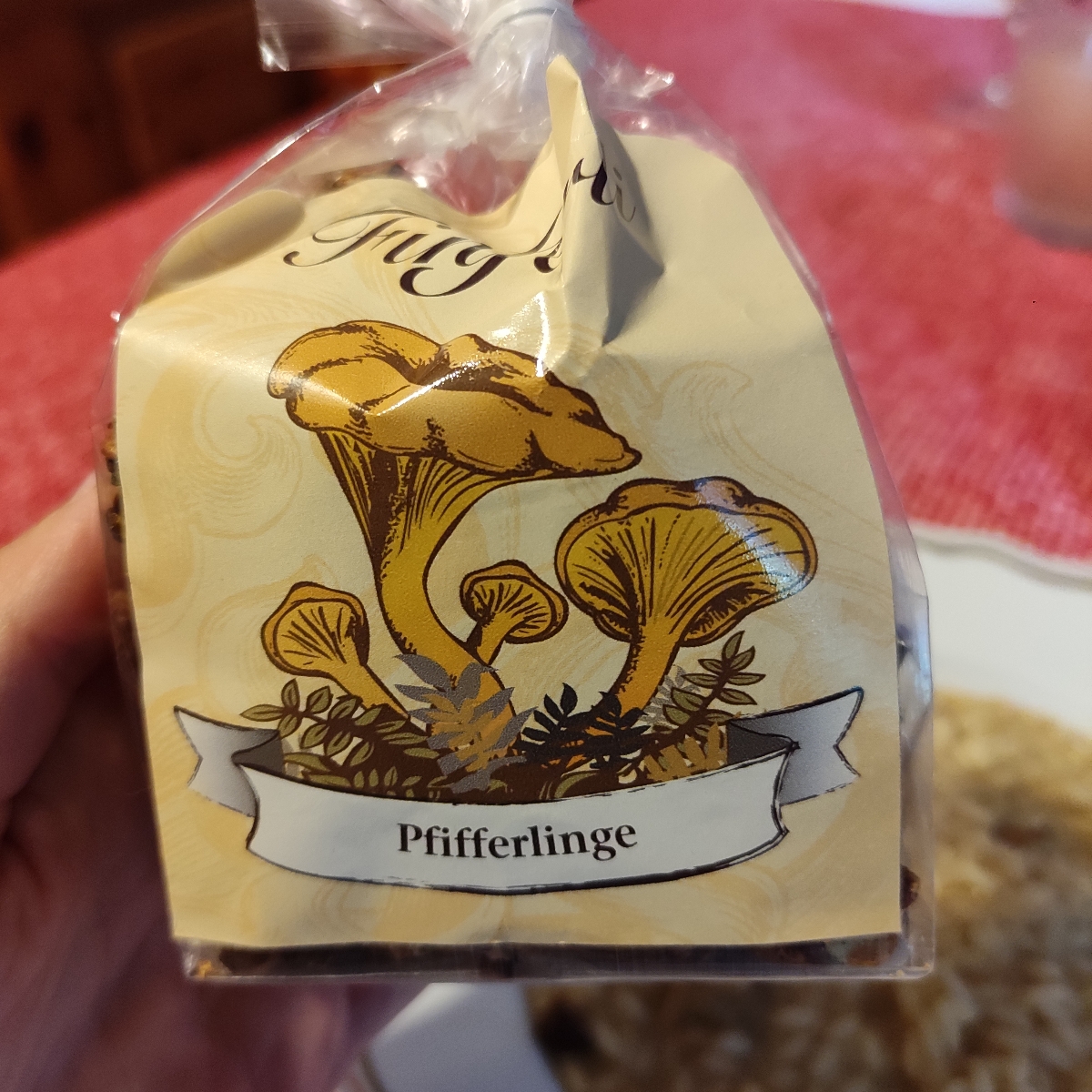 Funghi finferli secchi from Primizie - Vegan Product Reviews & Ratings ...