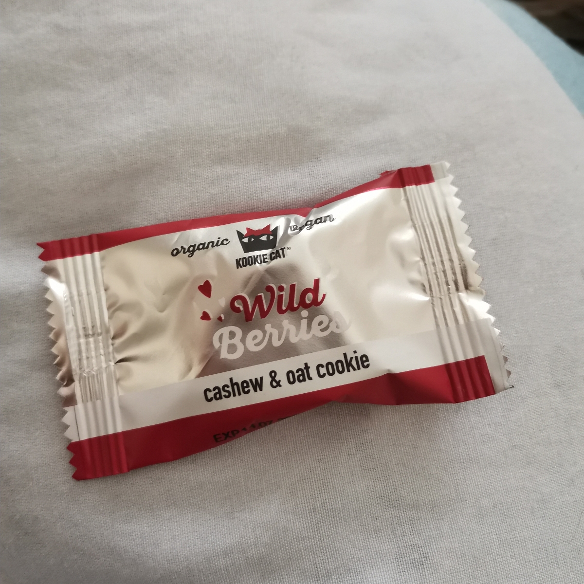 Wild berries White choc from Kookie cat - Vegan Product Reviews ...